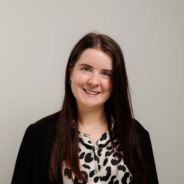 Emma Perry - Brecher