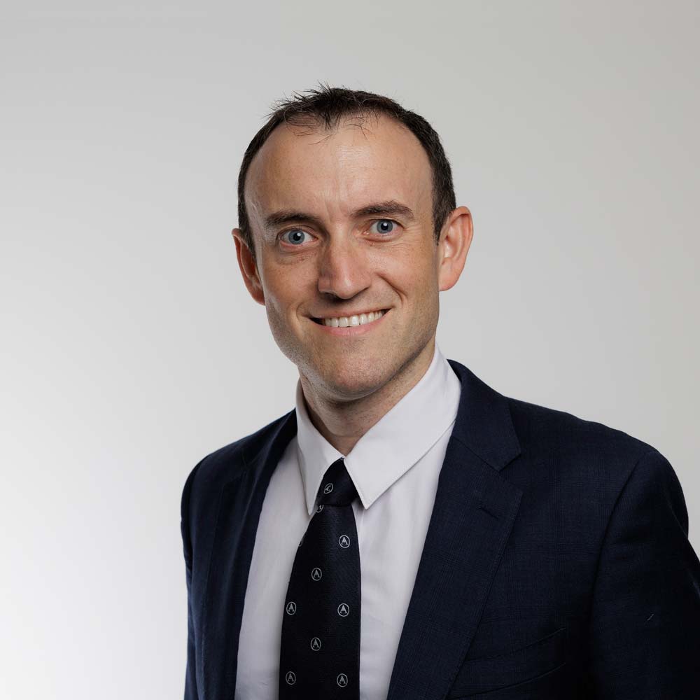 Tom Sneddon - Brecher